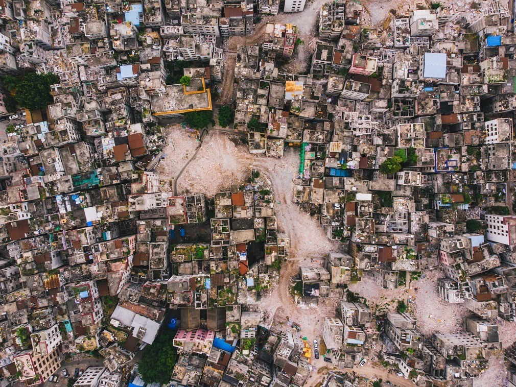 Understanding Cities – threshold 內外之間